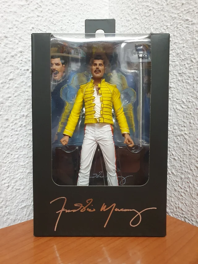 Freddie Mercury Action Figure Freddie Mercury (Yellow Jacket) 18 cm ...